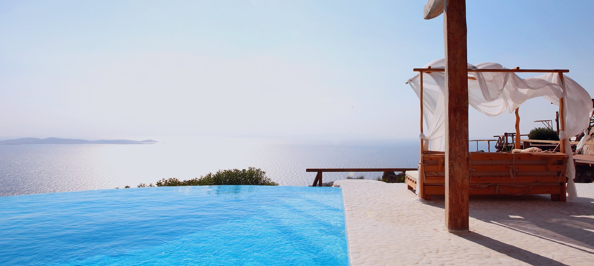 Zinas Mykonos Villas Accelerates its Online Presence - Mozaik